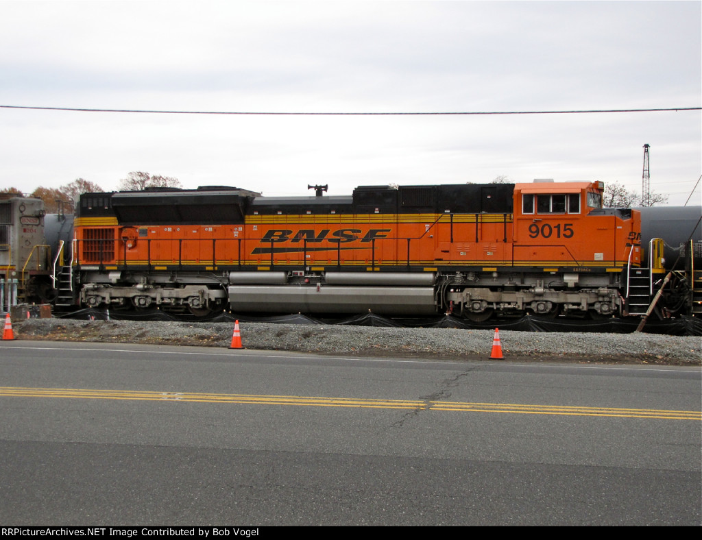 BNSF 9015